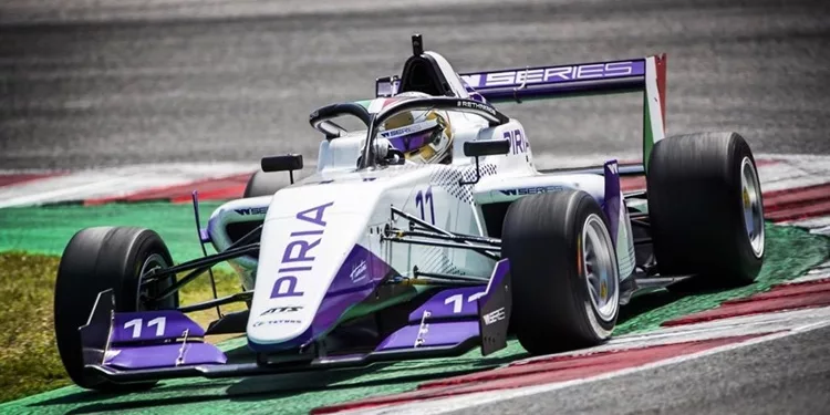 Vicky Piria: una donna per cambiare la narrazione della F1