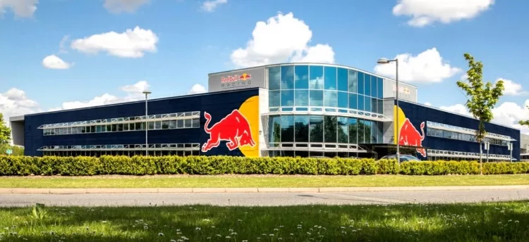 Chris Horner sta trascinando la Red Bull all’inferno