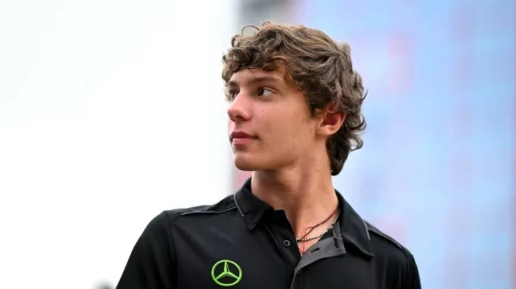 Joe Saward è certo: Kimi Antonelli correrà per Mercedes nel 2025