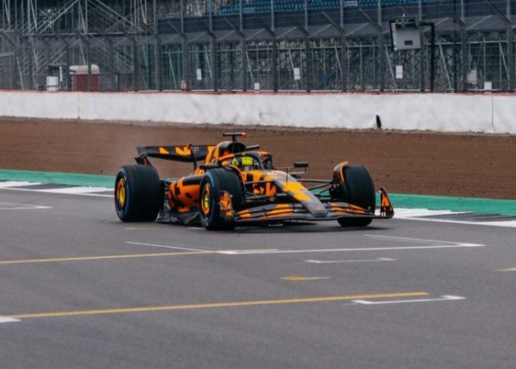 Ecco la McLaren MCL39!