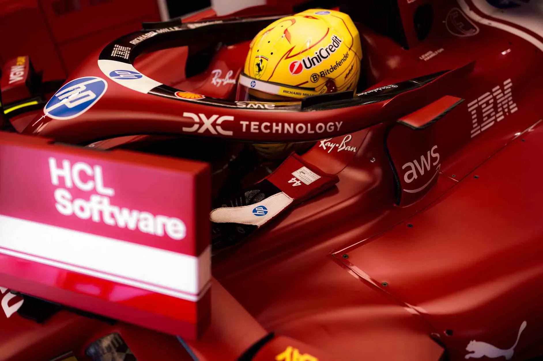 GP Bahrain 2025: Ferrari in crescita, Leclerc sugli scudi