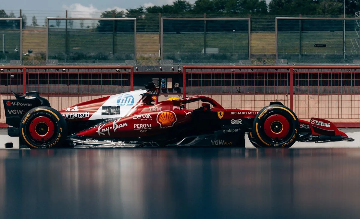 Hamilton loda la Ferrari per gli update e volge lo sguardo al 2026